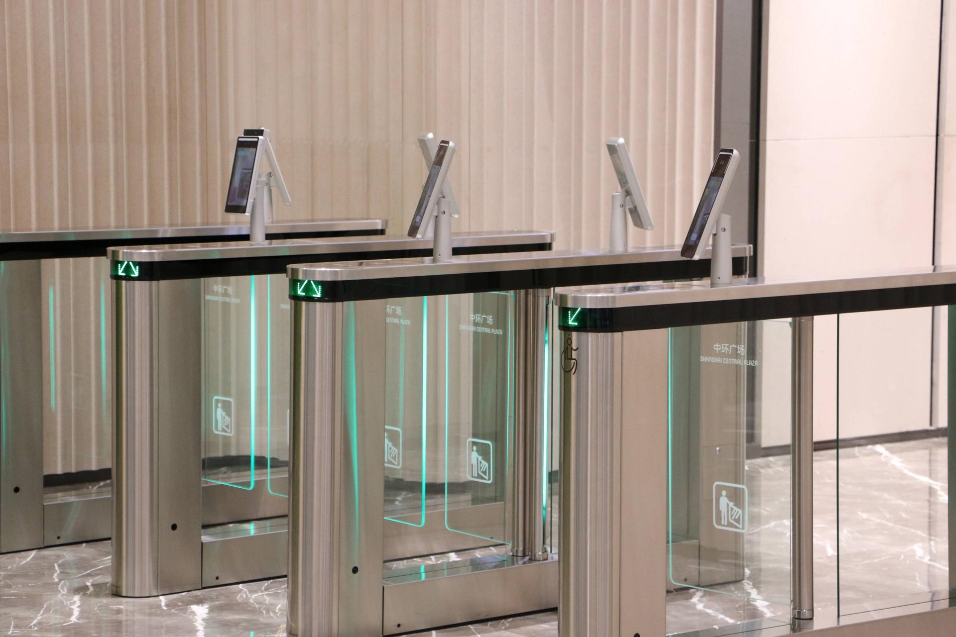 速通道产品 - Swinglane C920 | Boon Edam