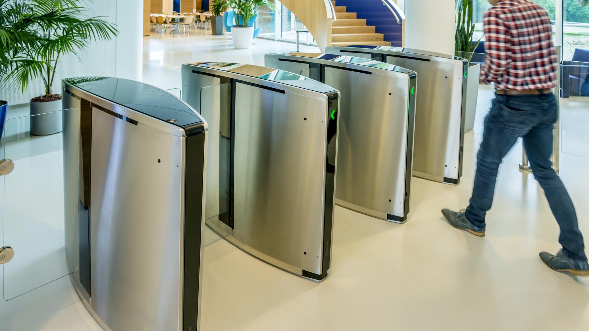 Flap Barrier - Lifeline Speedlane Slide | Boon Edam