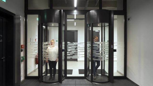 Mantrap Security Doors and Security Portals | Boon Edam