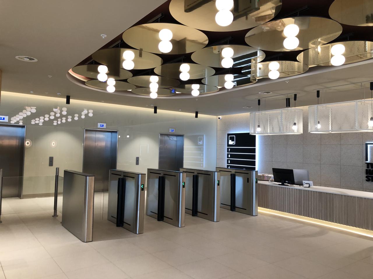 Two Hardman Street Signature Speedlane Beveiligingspoortjes | Boon Edam