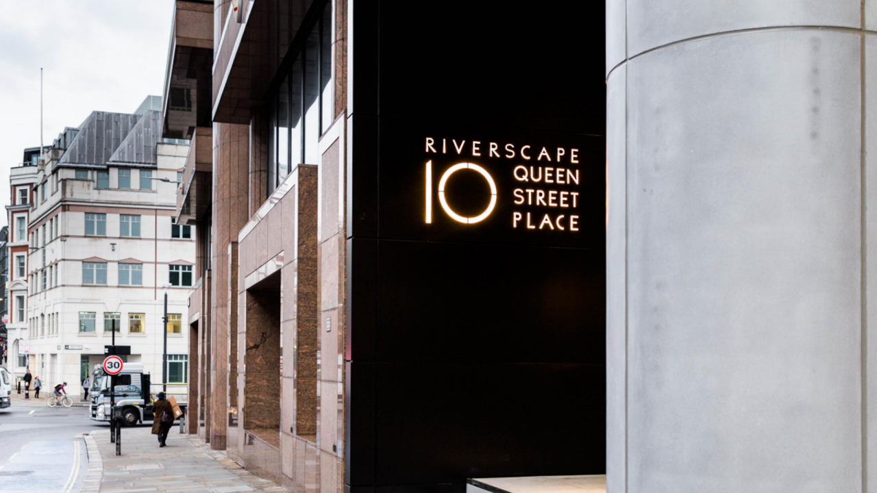 Riverscape, 10 Queen Street Place - Project Inspiration | Boon Edam