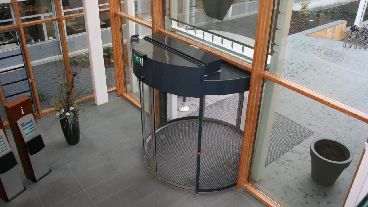 Curved Sliding Door - Circleslide | Boon Edam