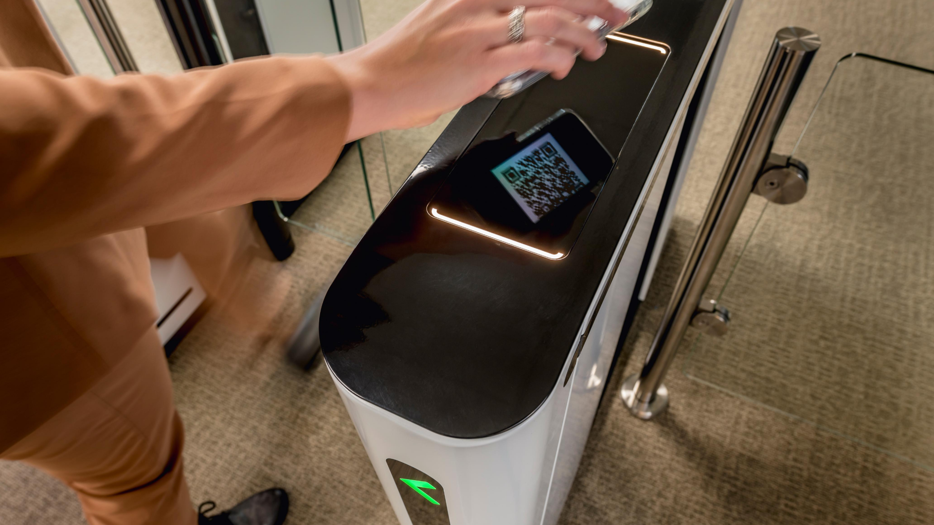 Swing Barrier Gate - Speedlane Compact | Boon Edam