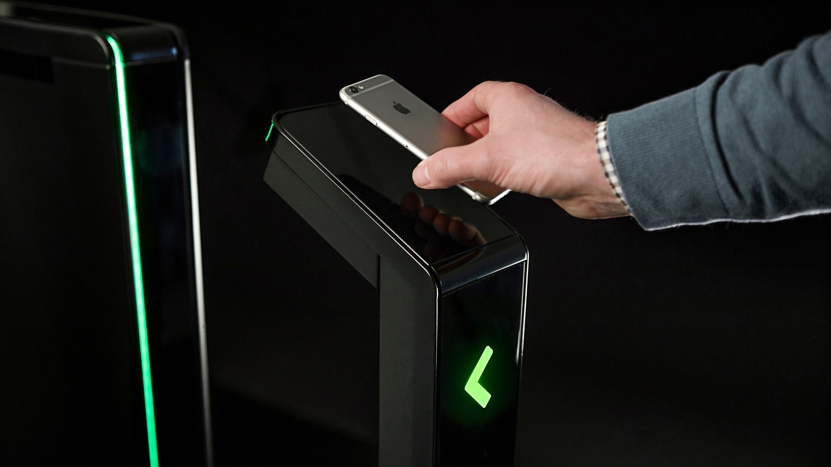 Lifeline Boost Access Control Pedestal | Boon Edam USA