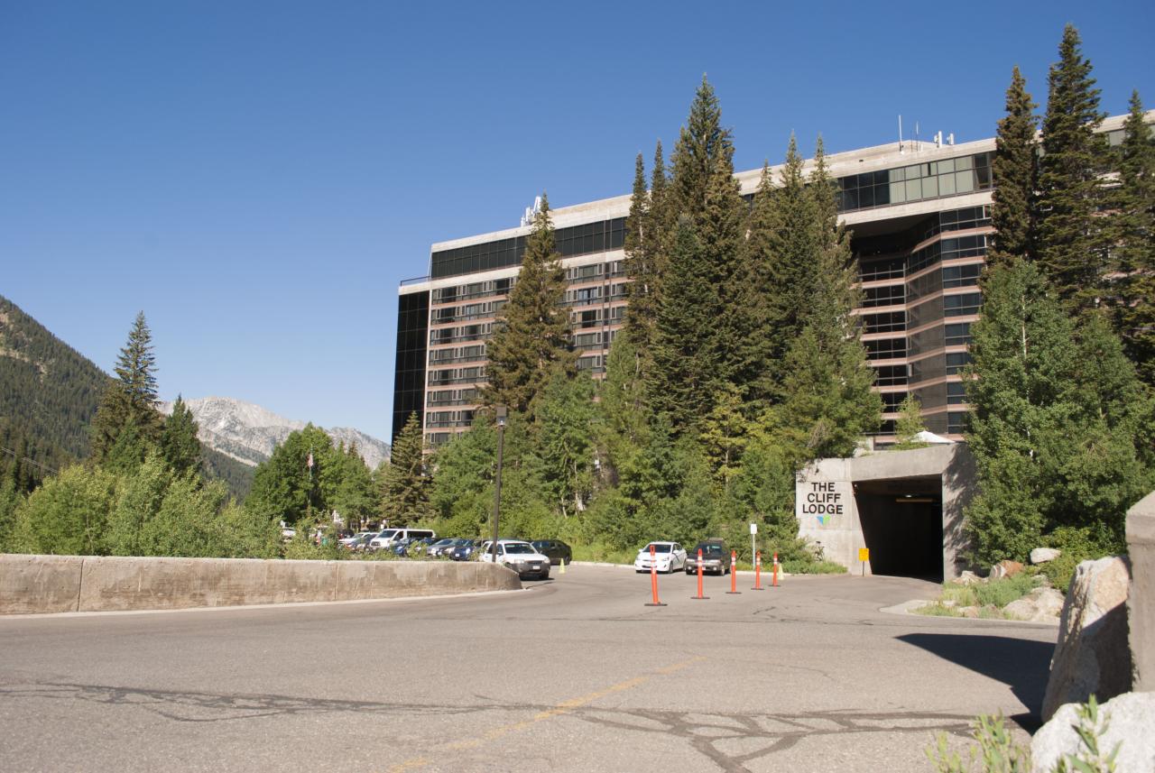 The Cliff Lodge & Spa- Project | Boon Edam USA